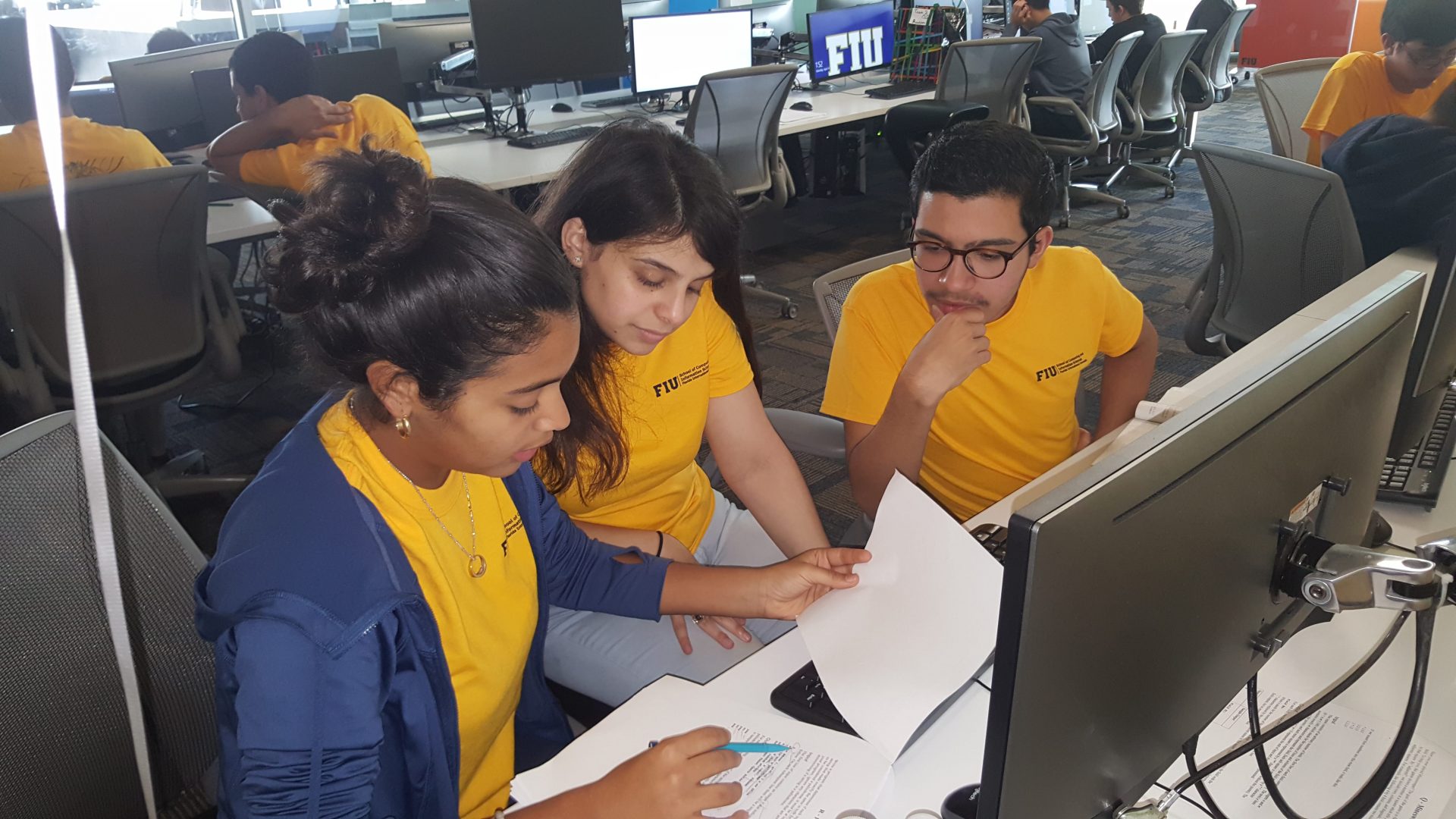 FIU High School Programming Competition - Knight Foundation School of ...