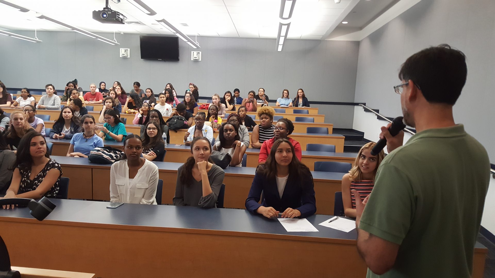 Women in Computer Science Panel Discussion and Networking - Knight ...